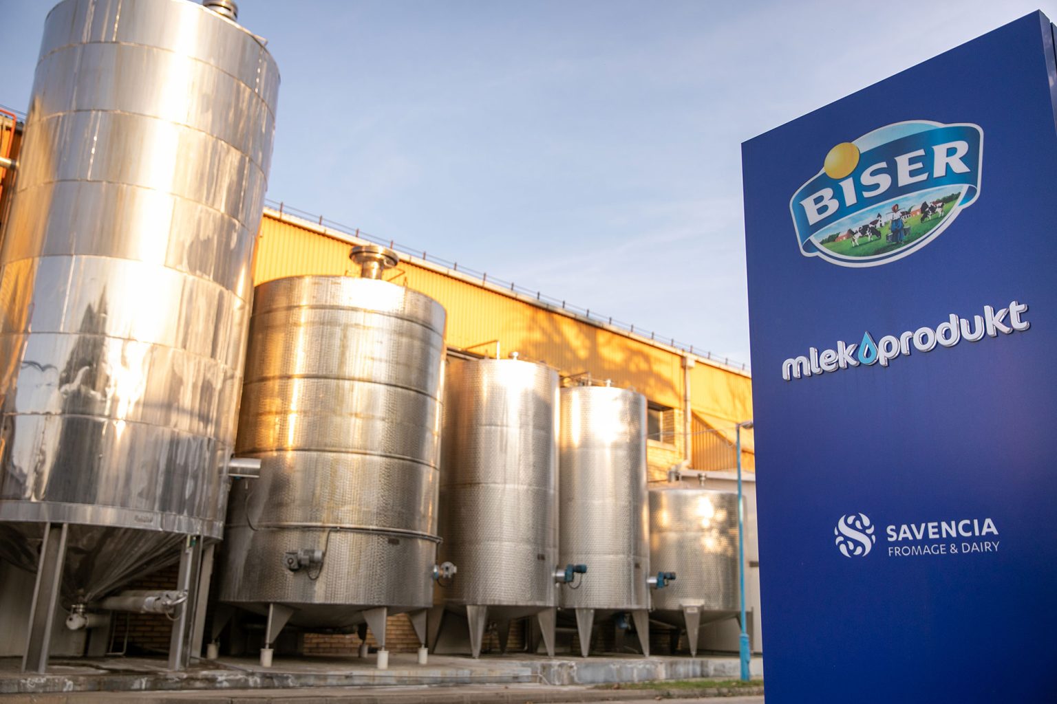 O nama - Mlekoprodukt